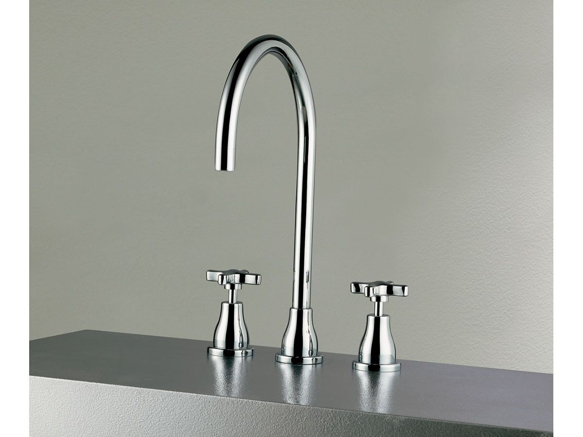 Foreno Solitaire White/Chrome Sink Mixer from Reece
