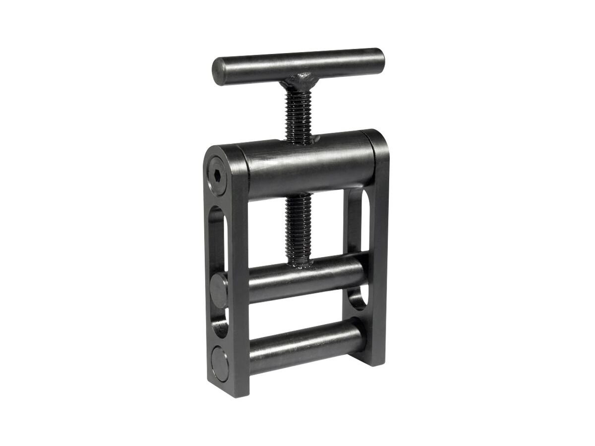 Pocket Squeeze Off Tool 16-40mm No Stops from Reece