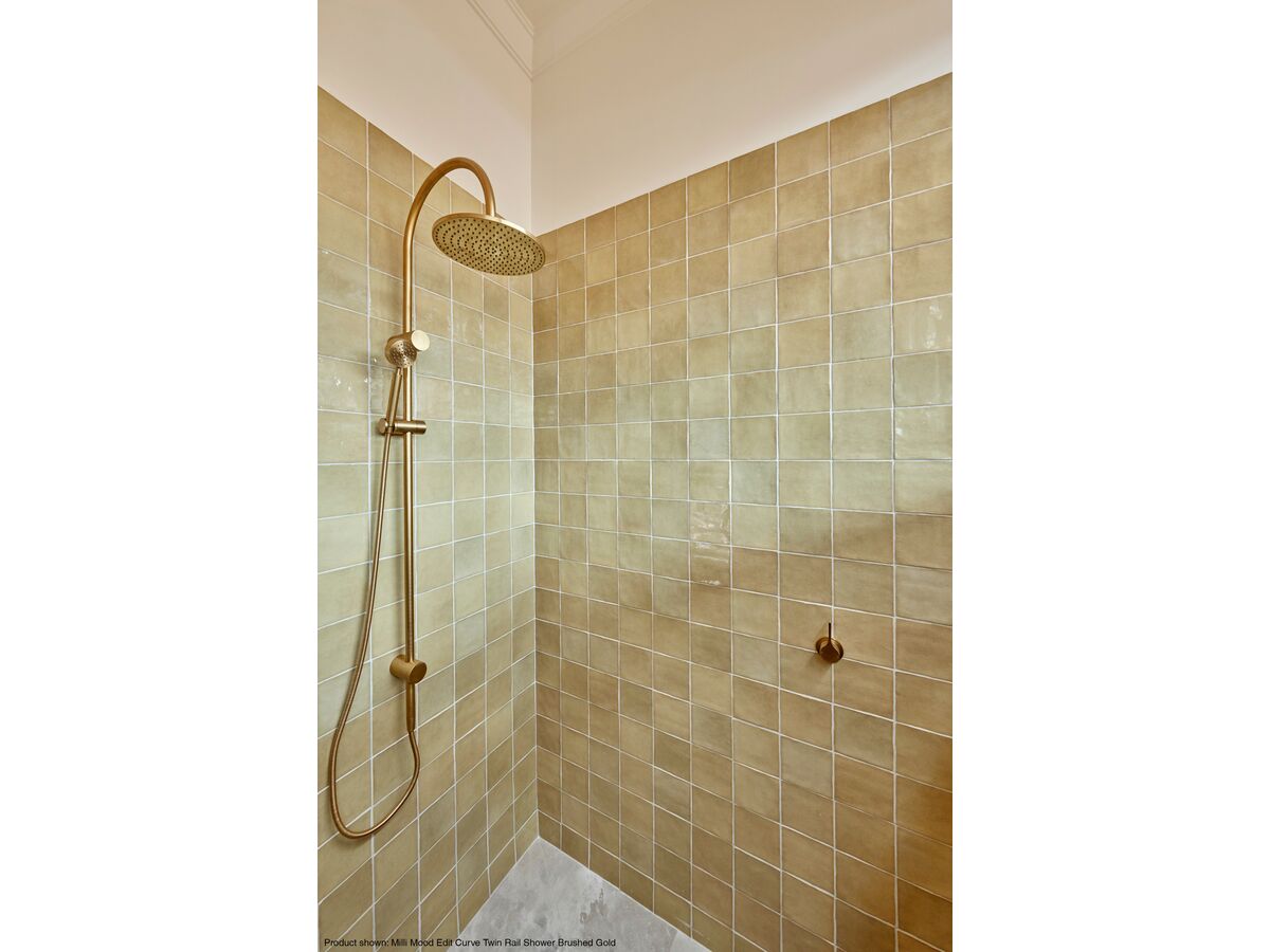 Milli Mood Edit Twin Rail Shower 250mm Curved With Top Or Bottom Rail Water Inlet Chrome 3 Star 