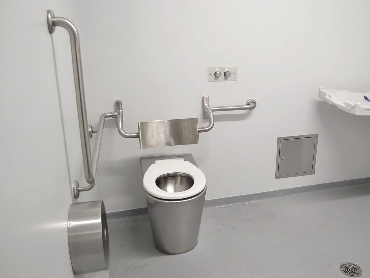 Britex Adjustable Backrest with Comb Right Hand Rail 90 Degree ...